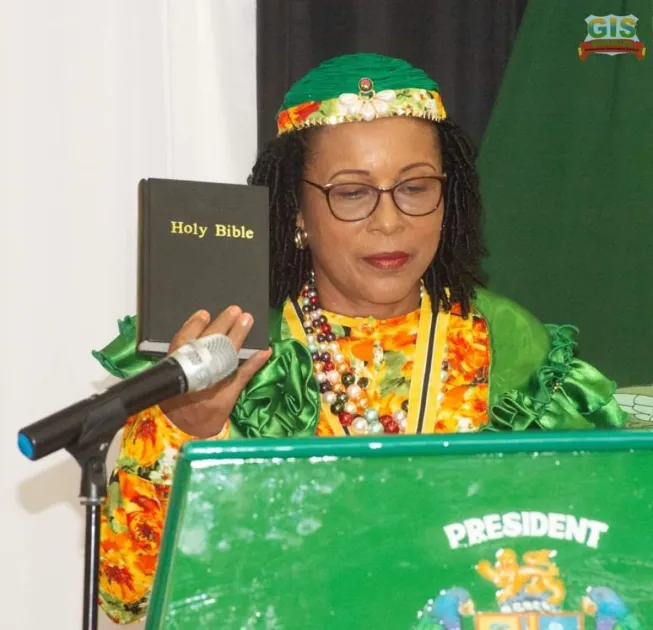 Dominican President Sylvanie Burton proudly makes it to Caribbean ...