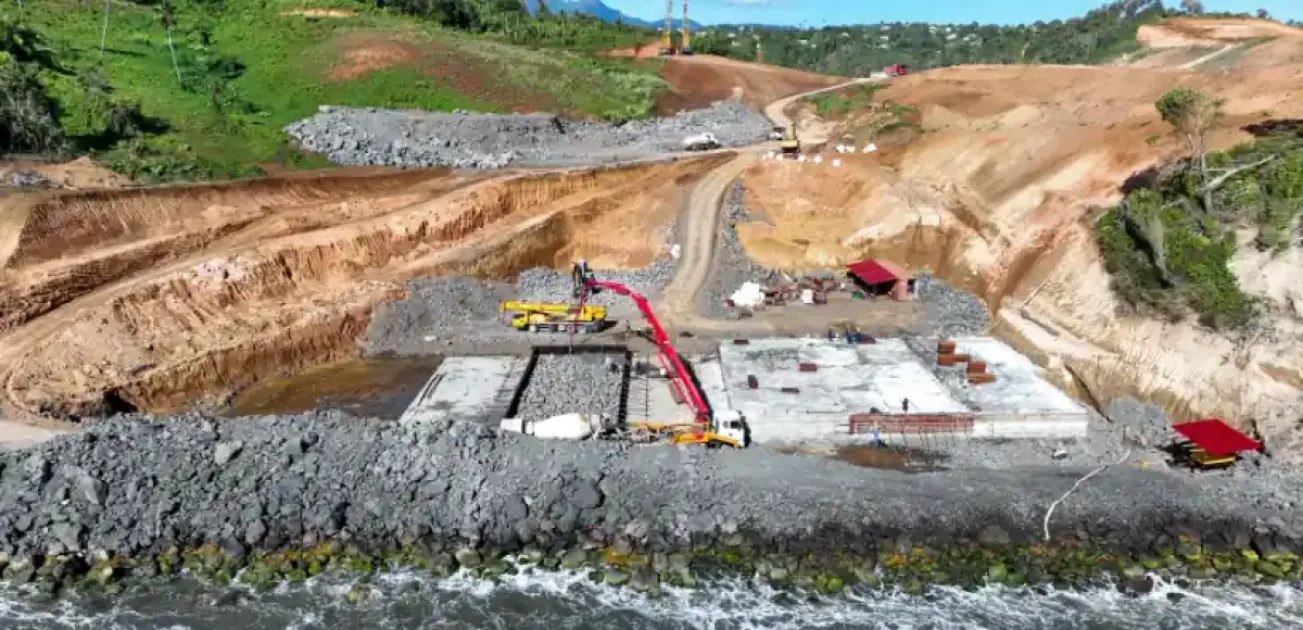 Major progress on Dominica International Airport as runway takes shape ...