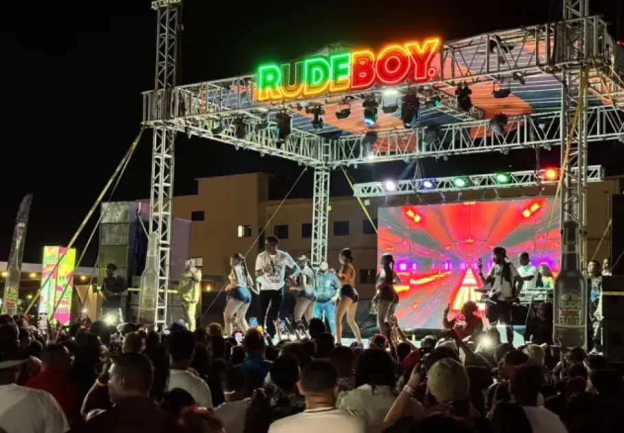 Belize: Agric After Party draws massive crowd as Yung Bredda sets stage ...