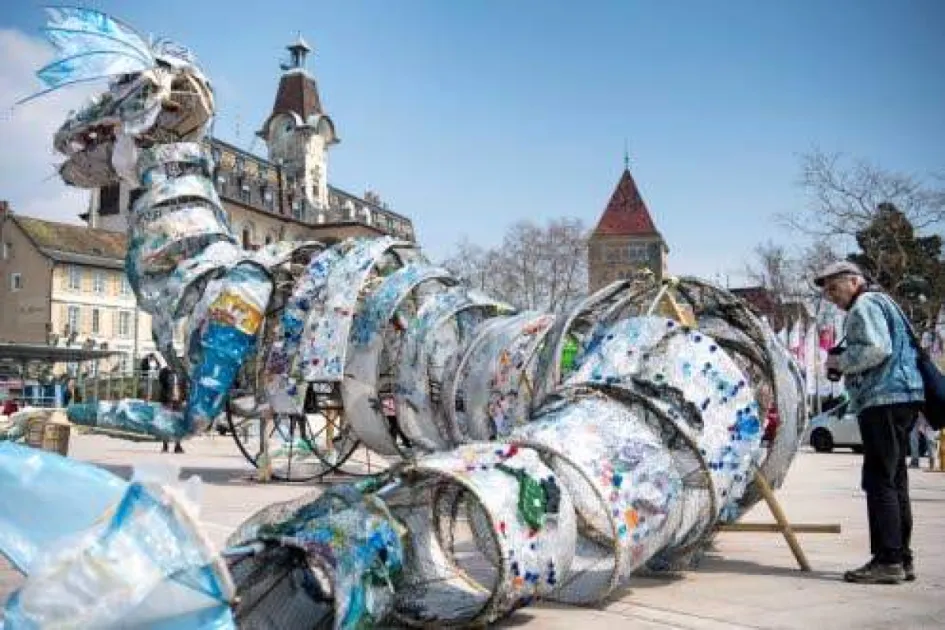 St Vincent and the Grenadines bans single-use plastic bags - WIC News