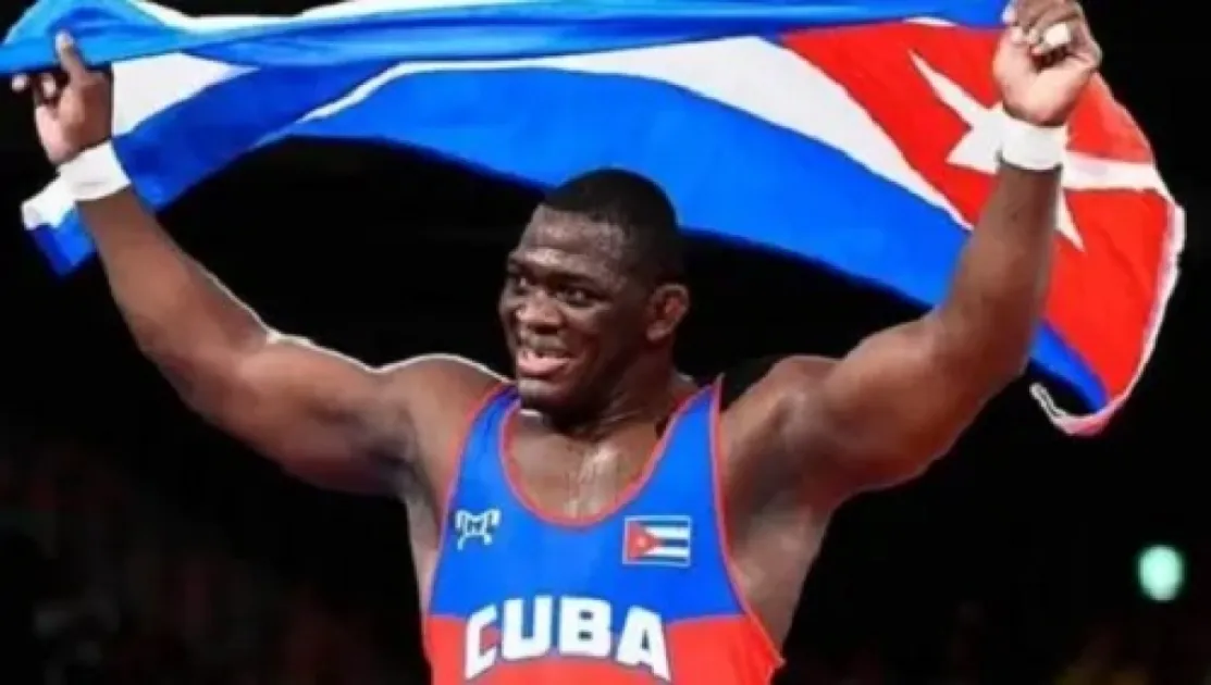 Cuban wrestler Mijiain Lopez becomes first man to win 4 Olympic gold ...